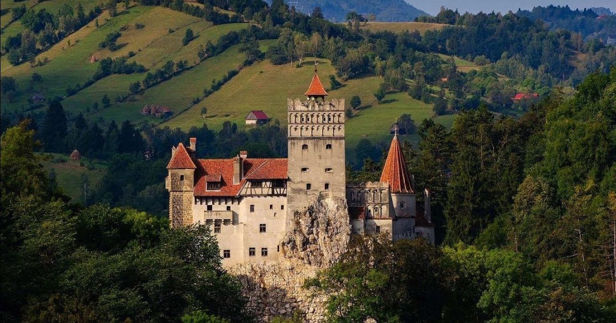 From Bucharest: Romanian Castles and Fortresses | GetYourGuide