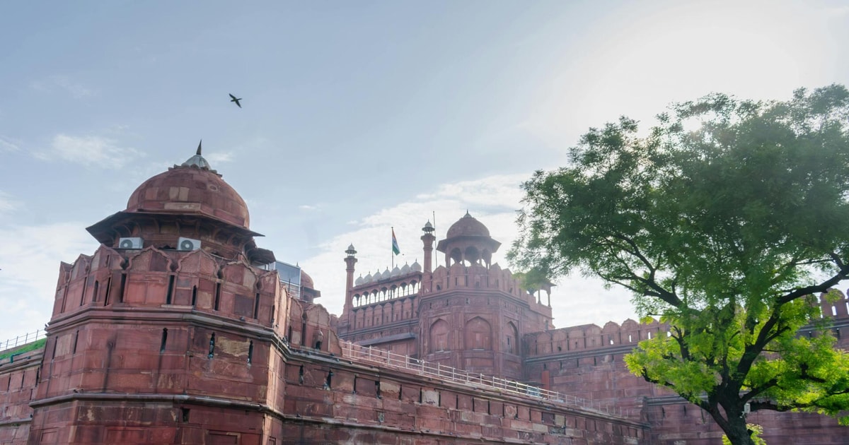 Red Fort Private Tour by car | GetYourGuide