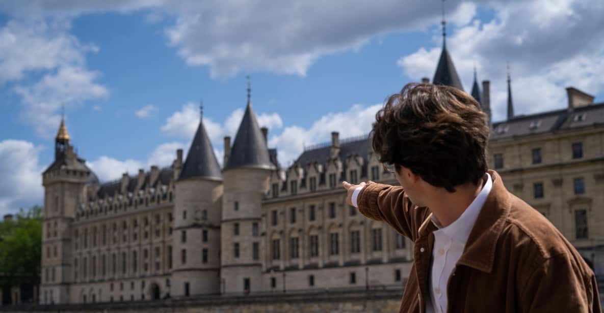 París: Tour a pie por la Isla de la Cité y la Cuna de París | GetYourGuide