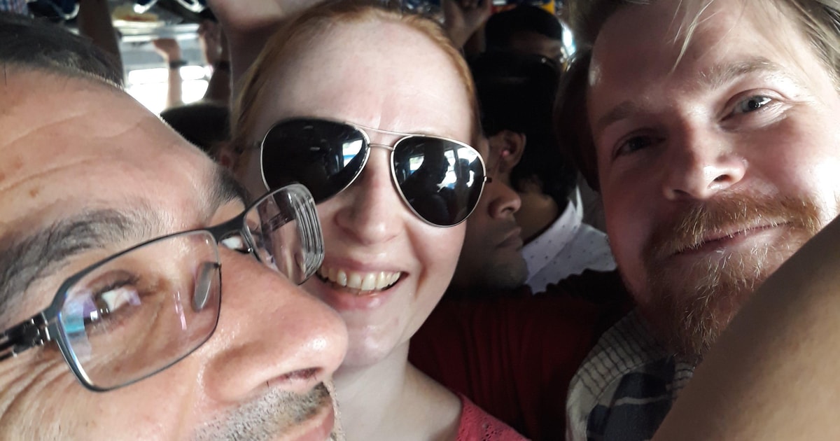 Mumbai: sloppenwijk Dharavi, Dhobi Ghat en bloemenmarkt. | GetYourGuide