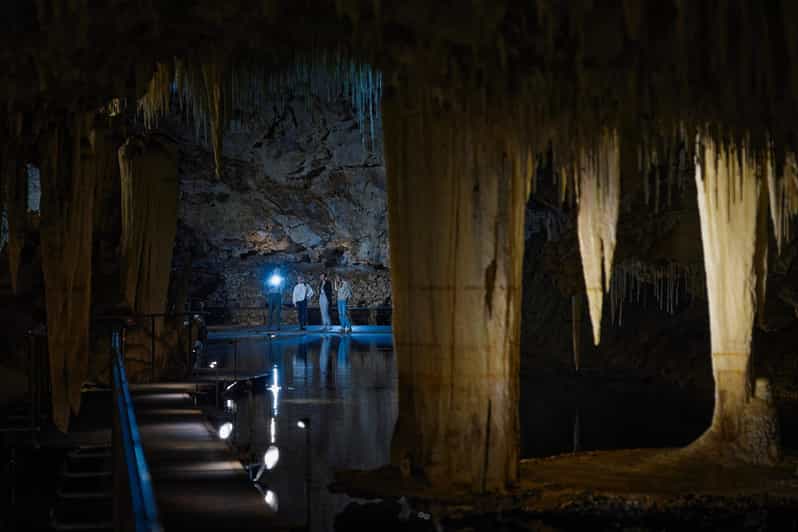 Margaret River: Lake Cave Fully-Guided Tour | GetYourGuide