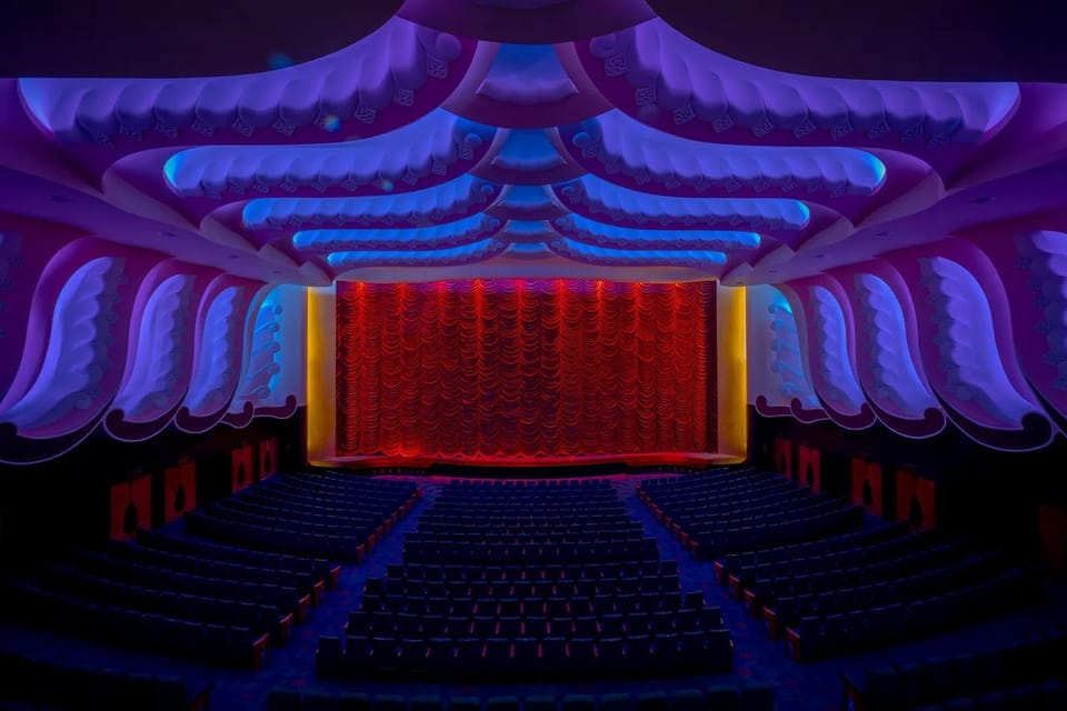 Guided Movie Theatre Tour : RAJMANDIR CINEMA (Pride Of Asia) | GetYourGuide