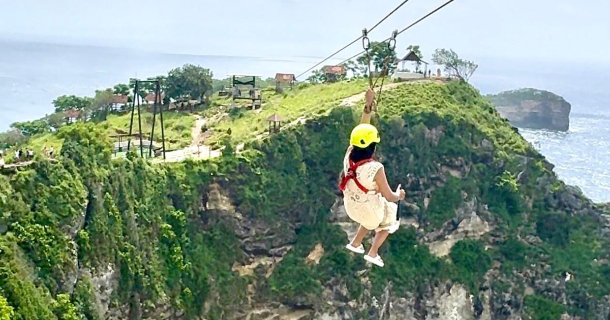 Bali: Nusa Penida Zipline, Beaches, and Lunch Day Trip | GetYourGuide