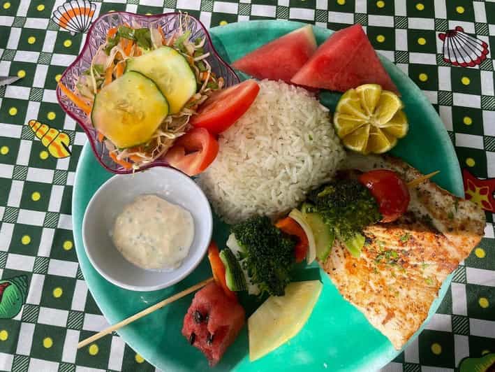 Spinaap/Tortuga eiland snorkelen en bioluminescentie | GetYourGuide