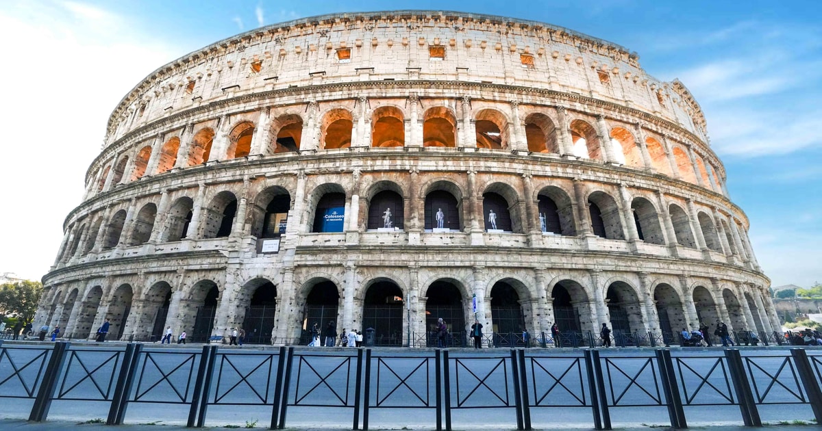 Rome: Colosseum, Forum & Palatine Hill Tour & Optional Arena | GetYourGuide