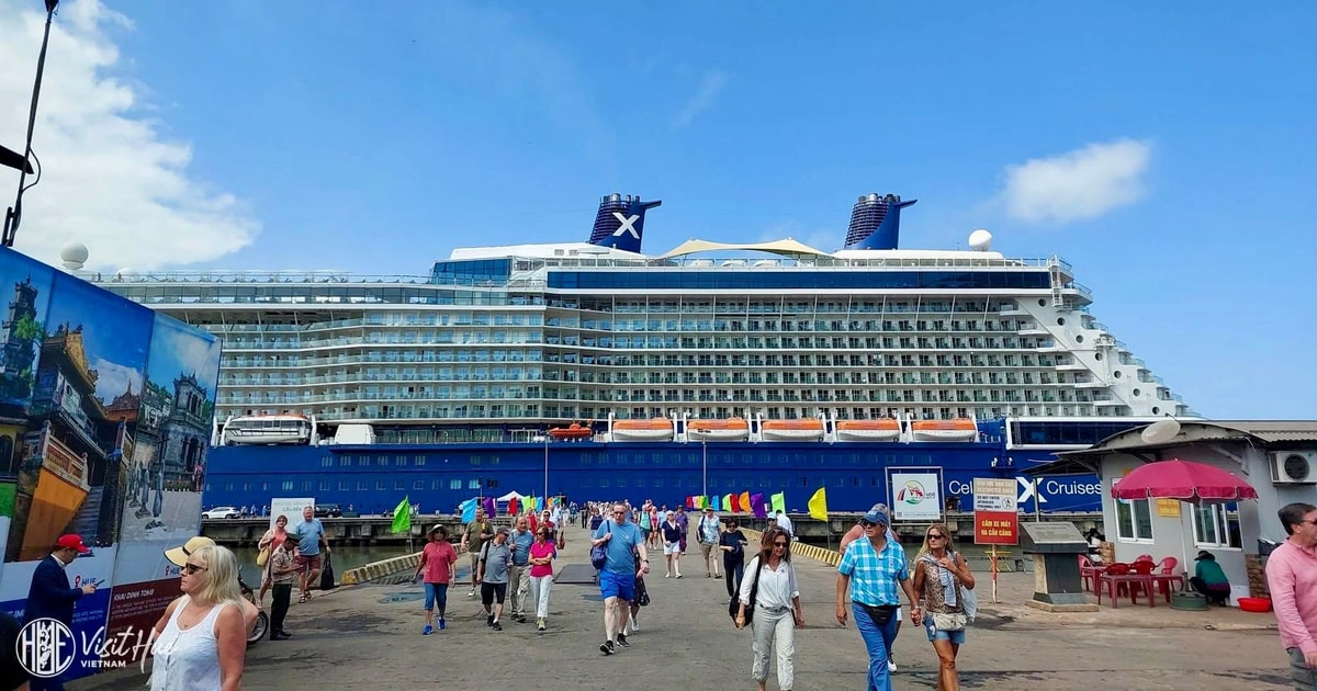 Chan May Port: Hue Citadel/Hoi An Town/Golden Bridge Trip | GetYourGuide