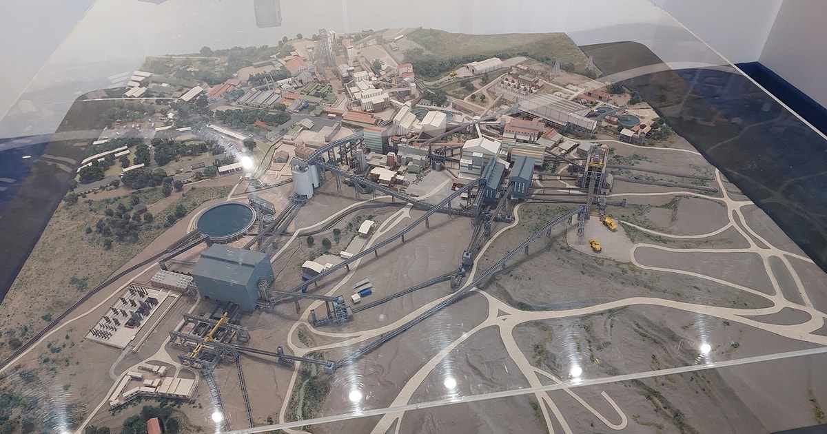 South Africa, Pretoria: Cullinan Diamond Mine Half-Day Tour | GetYourGuide