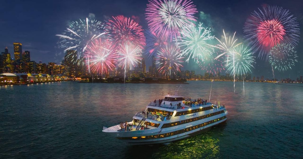 City Cruises Chicago: Rejs z fajerwerkami po jeziorze Michigan ...