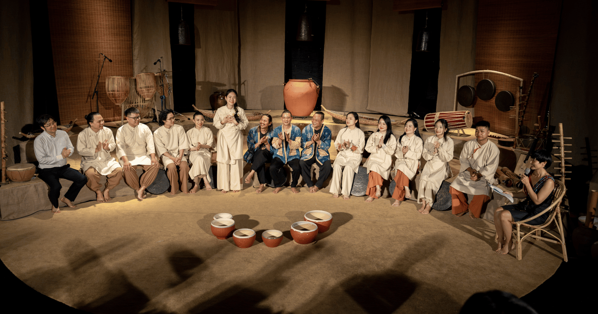 Hanoi: GOm Show Entry Ticket | GetYourGuide