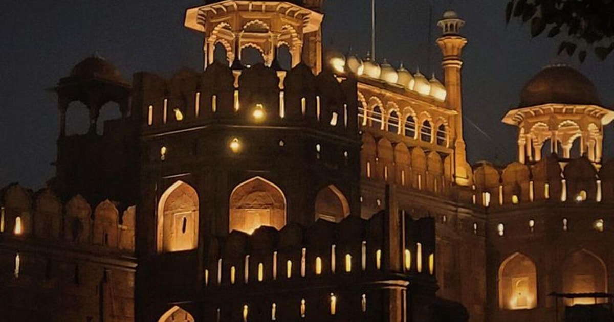 Delhi: Red Fort Light and Sound Show at Night with Transfer | GetYourGuide