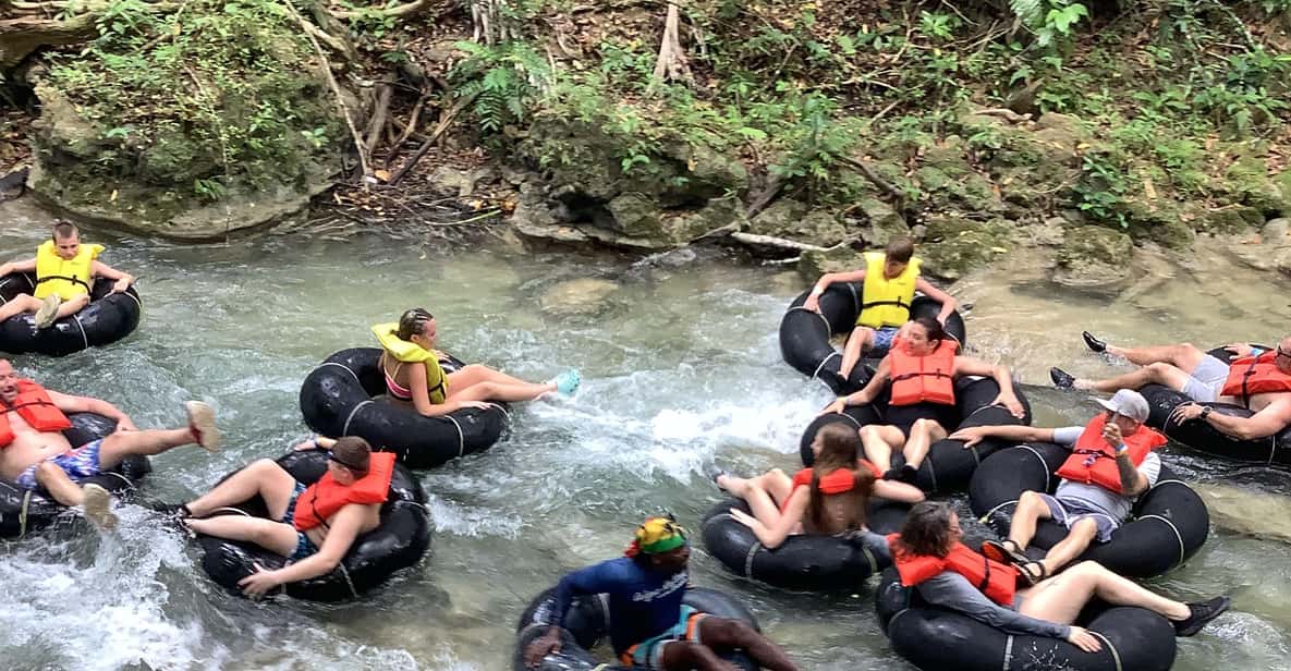 Montego Bay: Combo de cataratas del río Dunn y tubing en el río Blanco ...