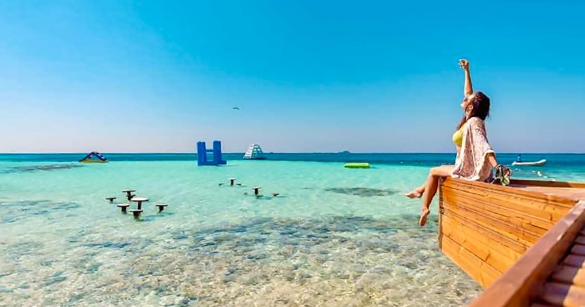 Hurghada: Orange Bay og Magawish Island speedbåd med frugt | GetYourGuide