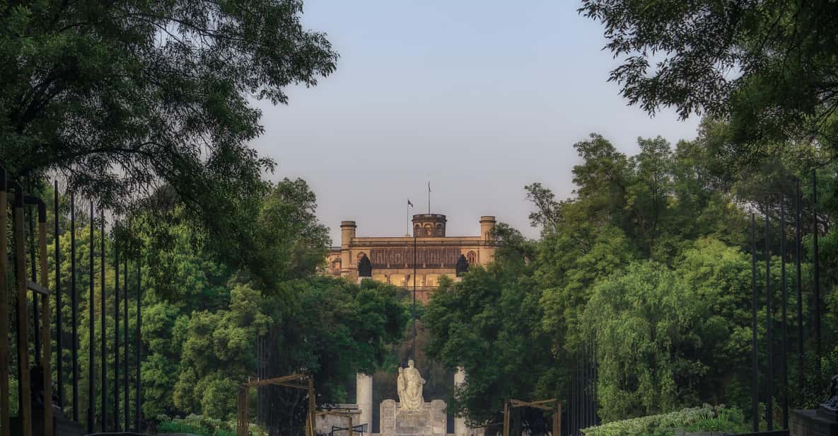 CDMX: Private bicycle tour through the Chapultepec Forest. | GetYourGuide