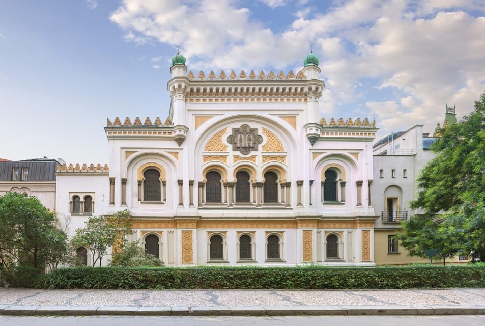 Pinkas, Klausen, Labirent ve İspanyol Sinagogları Prag Turu | GetYourGuide