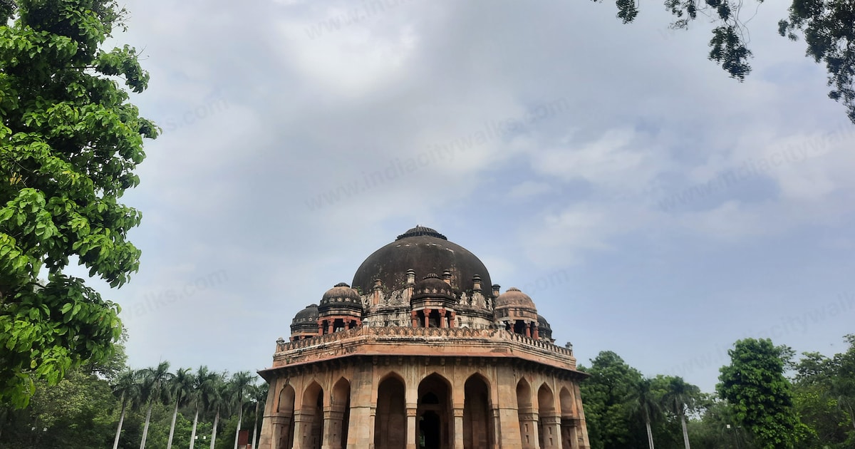 The Legacy of Sayyids & Lodhis: Lodhi Gardens | GetYourGuide