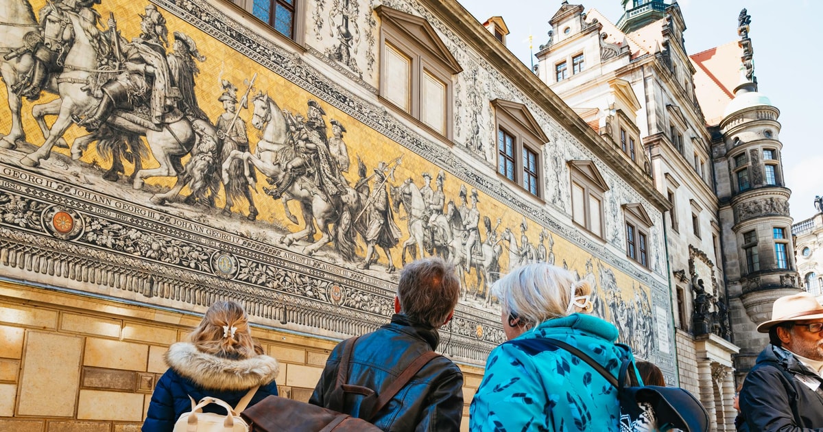 Drážďany: Procházka městem s průvodcem s šálkem kávy | GetYourGuide