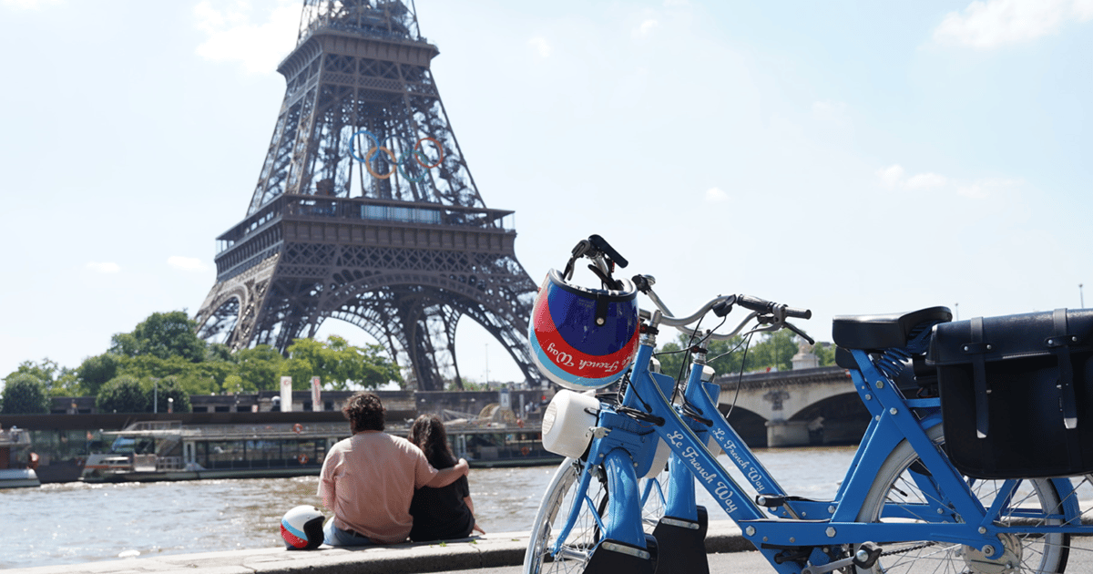 Privat tur i Paris med franske vintage Solex-cykler | GetYourGuide
