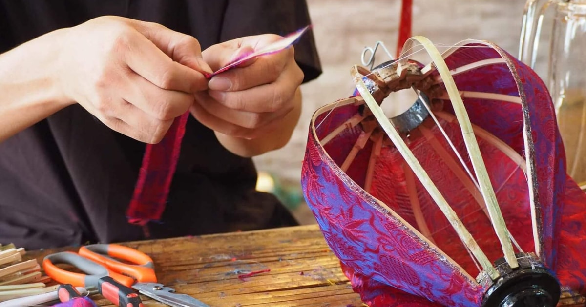 Hoi An: Local Foldable Lantern-Making Class with Locals | GetYourGuide