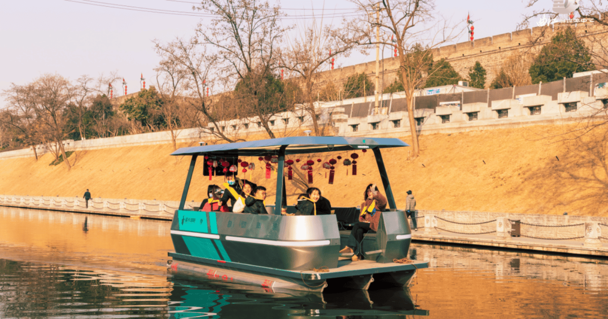 Xi'an: City Wall Moat Smart Boat Tour | GetYourGuide