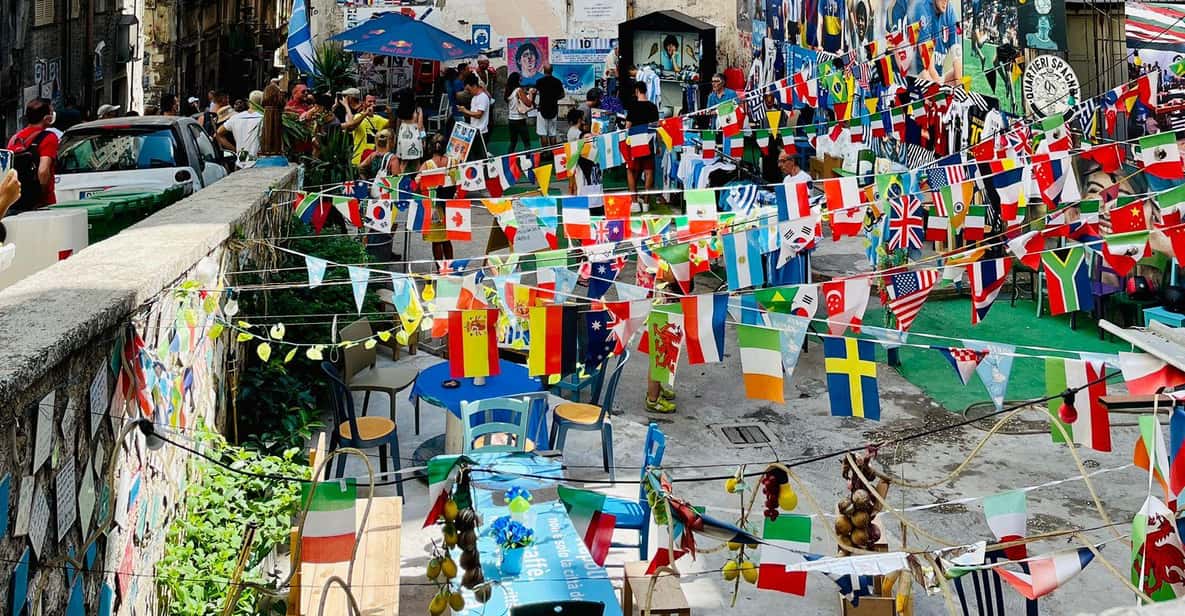 Wycieczka po sztuce ulicznej po Dzielnicy Hiszpańskiej i idolu Maradony ...