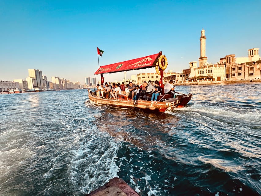 Dubai: Souqs, oude stad & Abra boottocht met gids | GetYourGuide