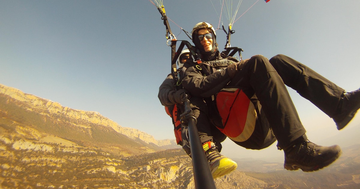 Àger: Two-Seater Paragliding Flight with Instructor | GetYourGuide