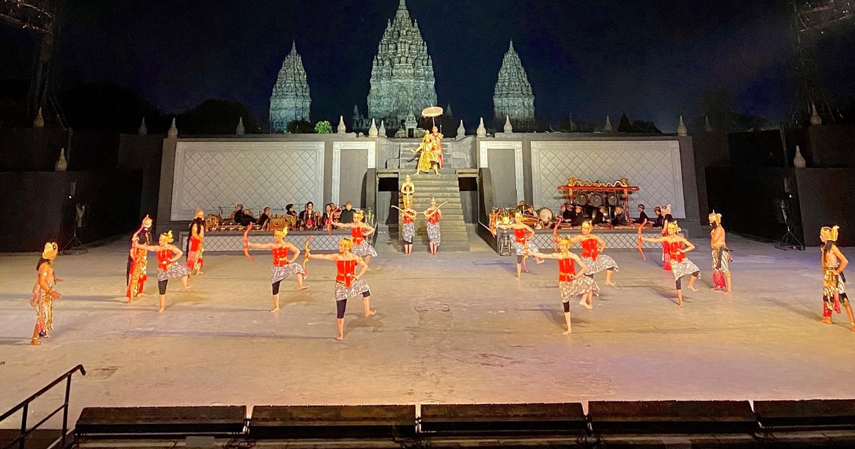 Sunset at Prambanan and Sendratari Ramayana Ballet Prambanan | GetYourGuide