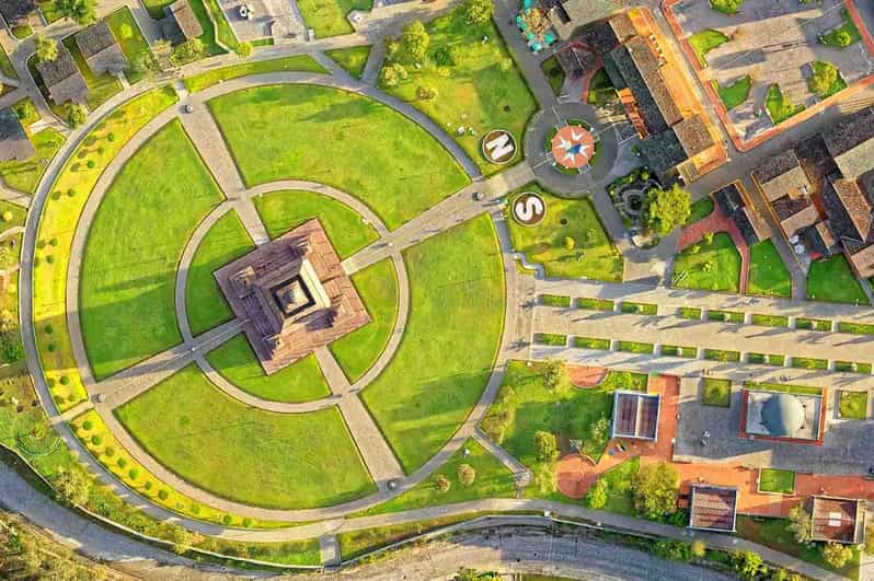 Descubre el latido de Quito y sitúate en la línea ecuatorial del mundo ...