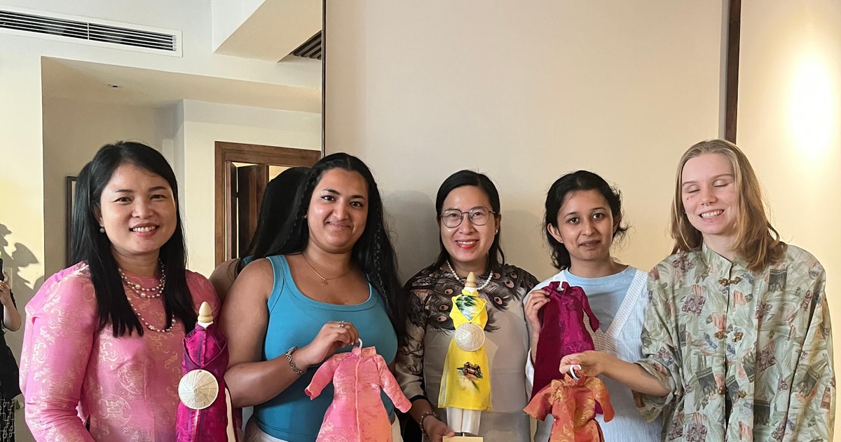 HCMC: Vietnamesisk traditionel mini-Ao Dai-workshop | GetYourGuide