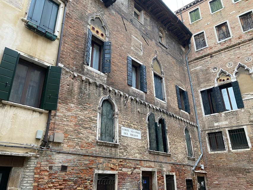 Venice: Mysterious Tales of Ghosts and Murders | GetYourGuide