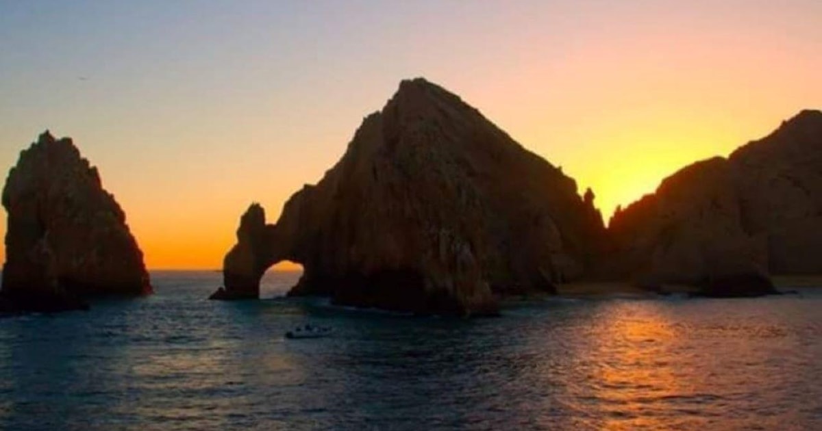 Los Cabos: Snorkeling Cruise and Sunset Beach Tour | GetYourGuide