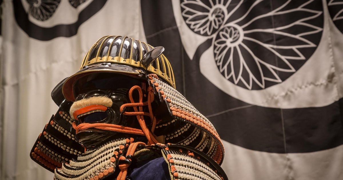 Nagoya:【SAMURAI TOUR】Nagoya Castle and Incense Ceremony Tour | GetYourGuide