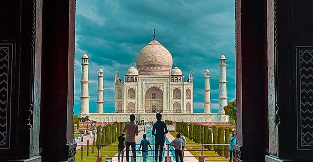 Taj Mahal: Foreigner Ticket (High Value With Express Entry) | GetYourGuide