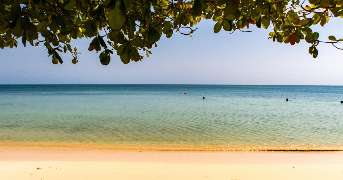 Rosario Islands from Cartagena: Catamaran, Snorkel, All-Inclusive ...