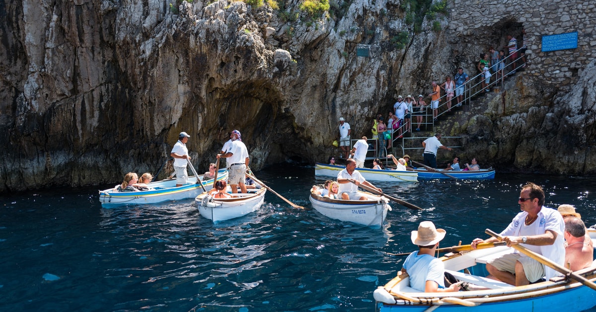 Capri y la Gruta Azul Tour en barco privado Todo Incluido | GetYourGuide