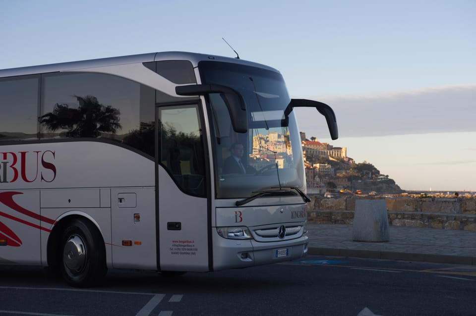 Service de navette pour se déplacer facilement entre Naples et Assise ...