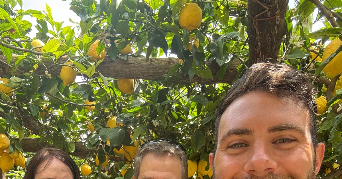 Sentiero dei Limoni: Walk Through Lemon Groves and Sea Views | GetYourGuide