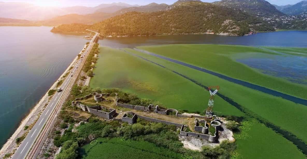 SKADAR MEER: Een nationaal park met verbazingwekkende flora en fauna ...