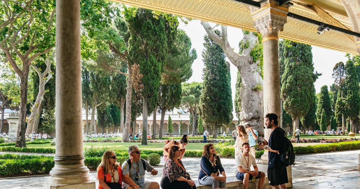 Istanbul: Topkapipalatset och Harem guidad tur med biljett | GetYourGuide