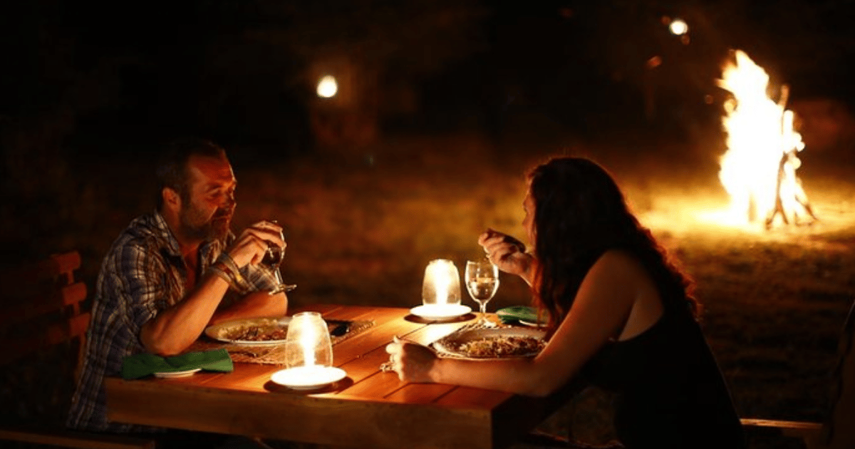 Romance en milieu sauvage : Dîner barbecue tout compris dans la forêt ...