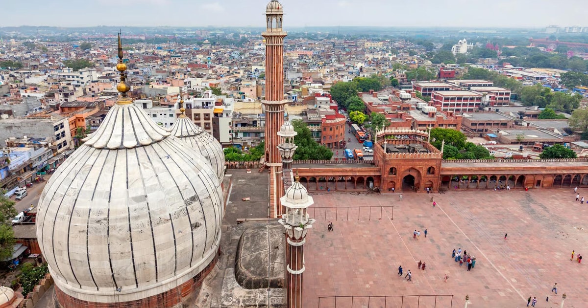 Delhi: Private Instagram Tour with Rooftop Café & Lunch | GetYourGuide