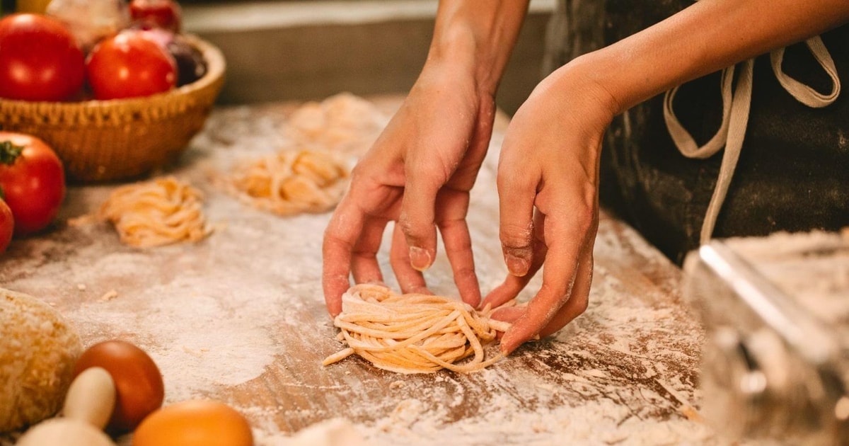 Rome: Pasta & Dessert Cooking Class with TV Masterchef | GetYourGuide