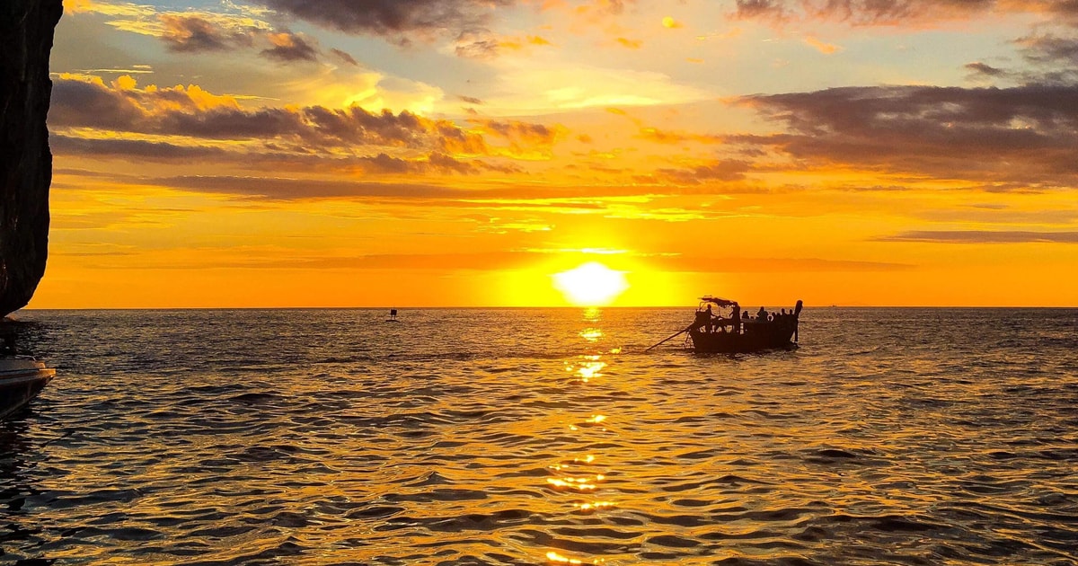 Koh Phi Phi: Maya Bay, Bamboe & Zonsondergang in één dag per Speedboot ...