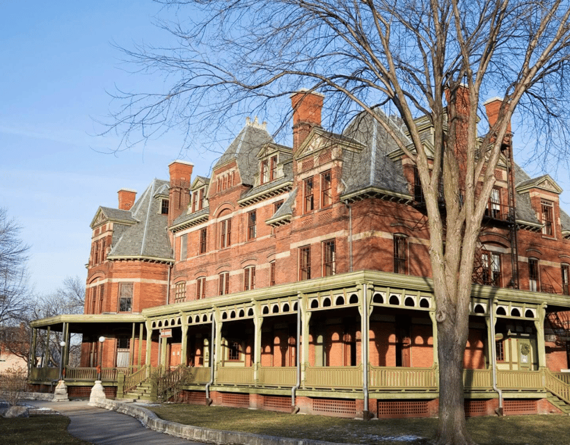 Chicago Historic Pullman Company Town Private Walking Tour | GetYourGuide