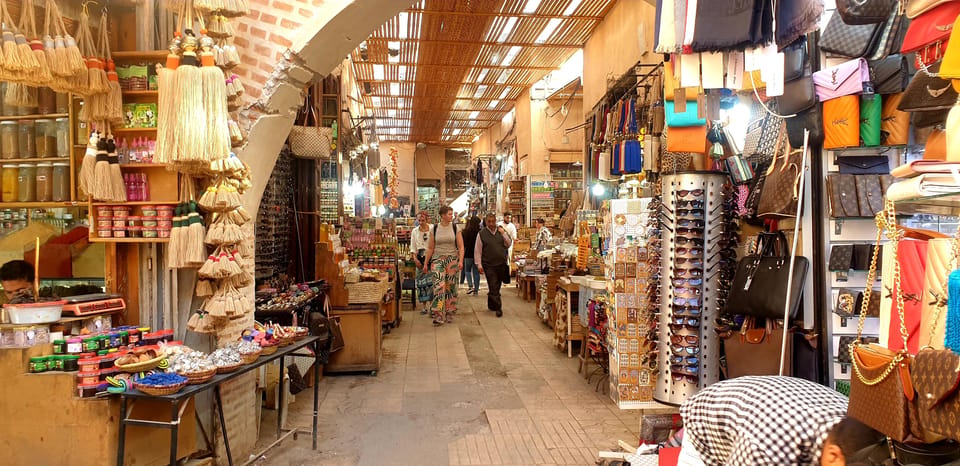 Tour del souk di Marrakech: Scopri le arti e l'artigianato marocchino ...