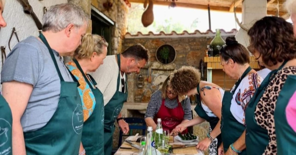 Rhodos: Madlavningskursus og frokost på en traditionel bondegård | GetYourGuide