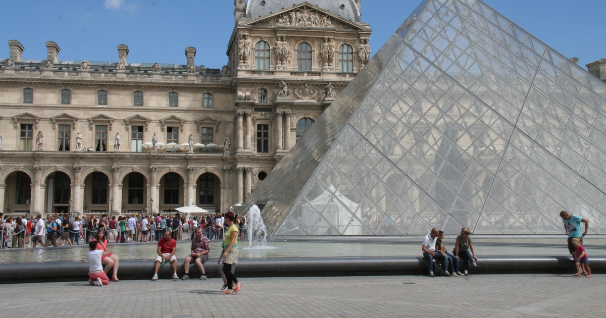 Paris: Private Tour with a Local Guide | GetYourGuide
