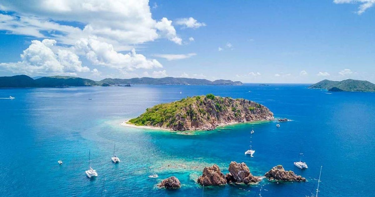 Norman Island: Sailing and Snorkelling Tour in the BVI | GetYourGuide