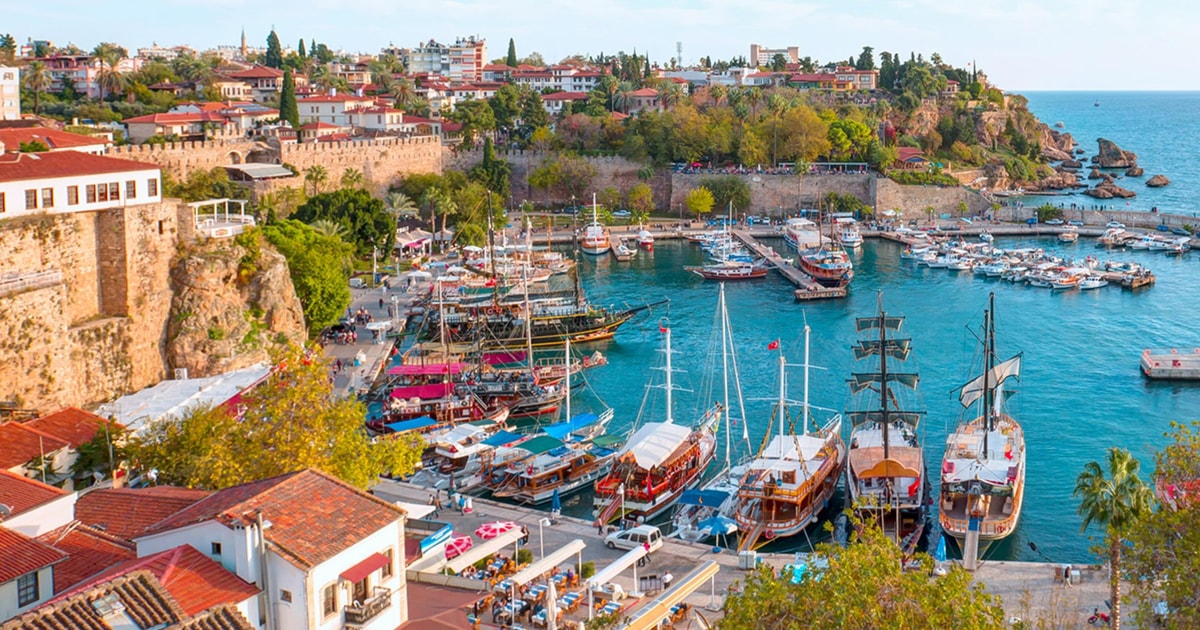 Eventyr i Antalya: Rundvisning i den gamle bydel | GetYourGuide