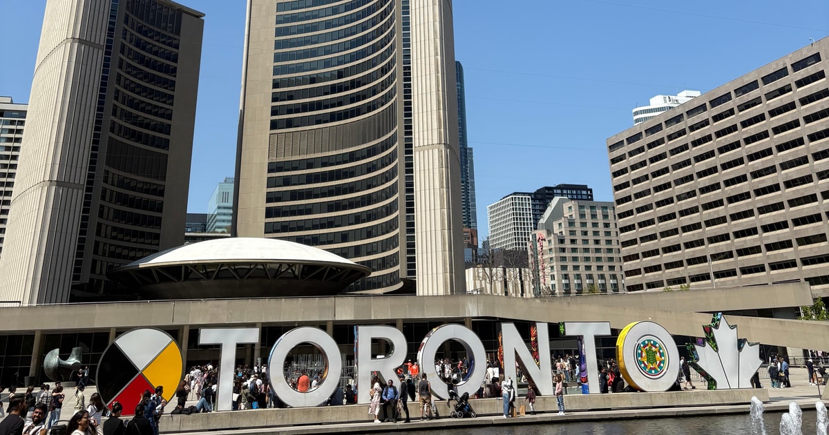Toronto: Casual Historic Walking Tour | GetYourGuide
